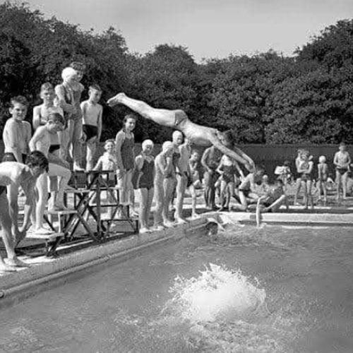 Stanley Park Swimming Bath - Lidos and Pools UK